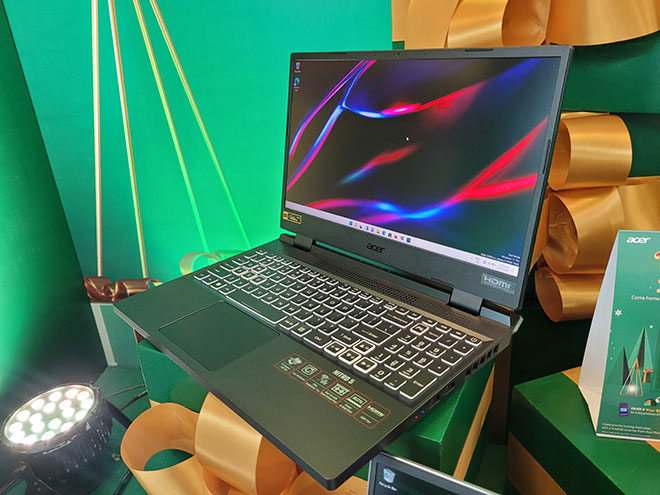 Acer welcomes the holiday season with bigger and better surprises in ...
