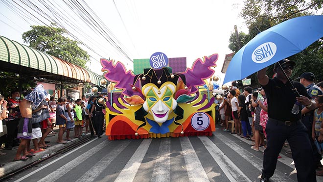 Pasayahan Float Parade - Amazing Manila Journal