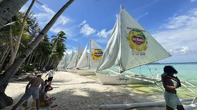 Flaunt Your Summer Glow: Del Monte Juice Drinks for Real Fruit Goodness ...